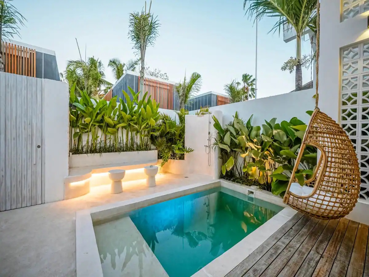 Modern and Stylish Little Holiday Home in Bali - Trend House Designs ...