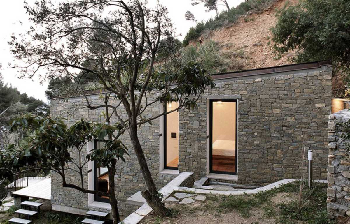 20 m² Stone Tiny House in Italy: The Magical World of Stone - Trend ...