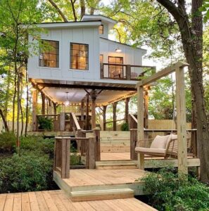 10 Gorgeous Affordable Tree House Models - Trend House Designs