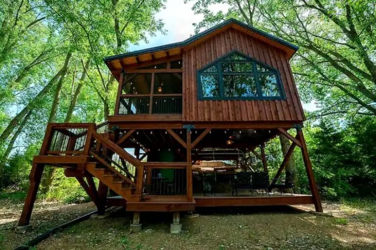 80 Acre Firefly Treehouse in South Dakota - Trend House Designs