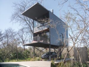 Discover Safe Elevated Shack System: 90 m² Huge Prefab Design - Trend ...