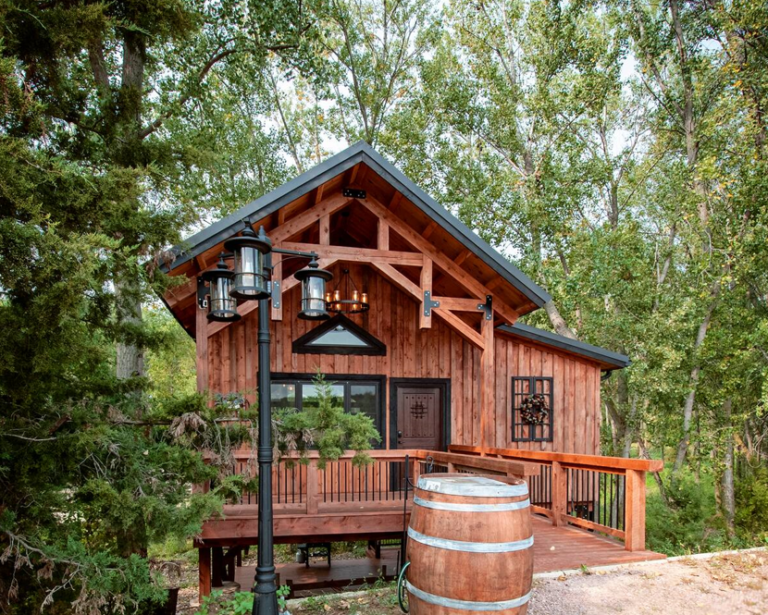 80 Acre Firefly Treehouse in South Dakota - Trend House Designs